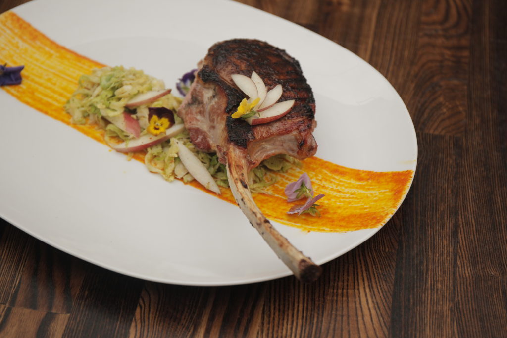 Berkshire Pork Tomahawk 16oz Cut - The Mixx